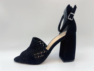 Cina Le signore molli di Nubuck delicatamente rivestono di pelle i sandali #6-#11 nero con la tomaia di rete da pesca in vendita