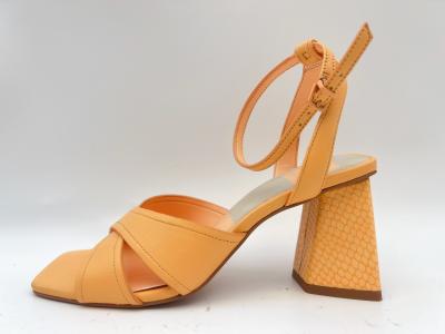 Cina L'arancia ha tallonato pantofole trasversali della cinghia del quadrato di Toe Sandals delle donne di cuoio del ODM/OEM in vendita