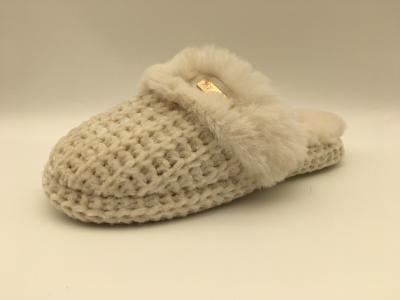 Cina Pantofole piane molli delle pantofole calde dell'inverno delle donne arancio con il rivestimento intrecciato vello/superiore in vendita