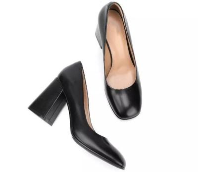 Cina Le scarpe di vestito di cuoio genuine marroni delle donne, piattaforma alta del tallone 3inch, hanno chiuso le dita del piede che i talloni robusti pompa le scarpe in vendita