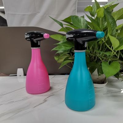 Cina USB che fa pagare signor automatico della pianta d'appartamento della famiglia 1L dello spruzzatore dell'erbaccia in vendita