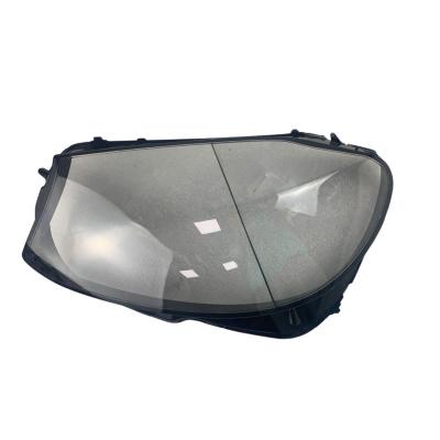 Cina Modello di auto Per Benz C-CLASS W205 Ricambi auto Conchiglia di plastica Superficie di vetro Lampada LED in vendita