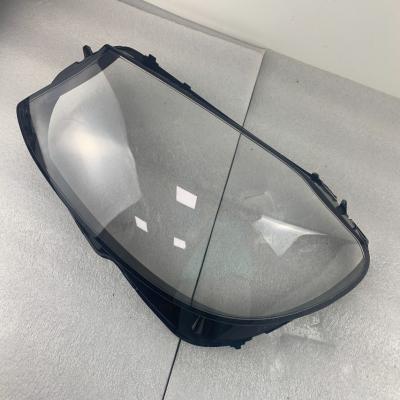 Cina Modello di auto Per Benz C-CLASS W205 Ricambi auto Conchiglia di plastica Superficie di vetro Lampada LED in vendita