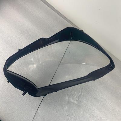 Cina Modello di auto Per Benz C-CLASS W205 Ricambi auto Conchiglia di plastica Superficie di vetro Lampada LED in vendita