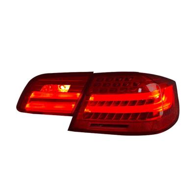 China Transformeer uw BMW E92 E93 met LED dynamisch achterlicht Achterste mistlamp Draai Signaallamp Te koop