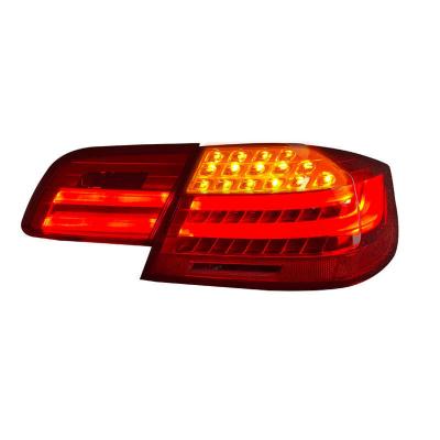 China Transformeer uw BMW E92 E93 met LED dynamisch achterlicht Achterste mistlamp Draai Signaallamp Te koop