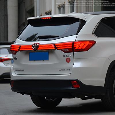 China 2015-2017 Ano aplicável Luz traseira LED contínua modificada Para Toyota Highlander à venda