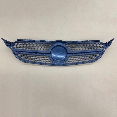 China Op maat gemaakte autogriet voor Mercedes 2019-2020 W205 C-Klasse Jaar 1994-2016 OEM 2058881260 Te koop