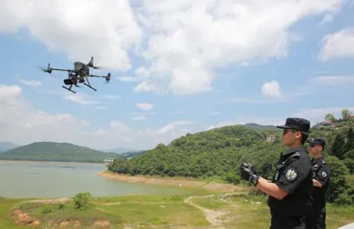 4W Frequencies 300-3800MHz Customizable Uav Drone Data Link Radio Transmitter