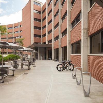 China Solid Street Furniture Public Cast Aluminum Bike Rack Steel Public Bicycle Rack for sale