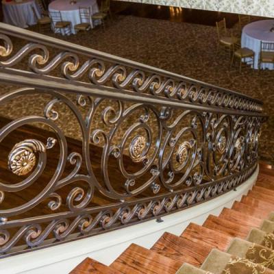 China High Strength Wrought Iron Stair Handrail No Rust Iron Stair Railing Indoor for sale