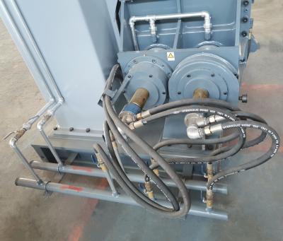 China Máquina de mistura de borracha com peso de 4000 kg Capacidade de mistura de 35 L Tecnologia avançada de mistura à venda