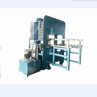 Cina Macchina per la fabbricazione di piastrelle di gomma a caldo con tensione 220v in vendita