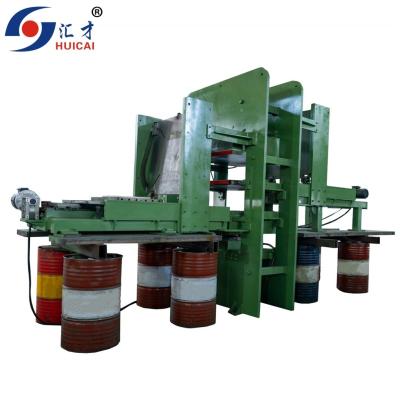 Cina Vulcanizzatore di gomma idraulica automatico per la produzione di cinture di tappeto per auto in vendita