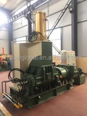 China Máquina de flexión de caucho con presión de aire comprimido de 0,60 MPa y peso de 7000 kg en venta