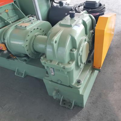 Cina 75 kW Motore di saldatura a leghe dure di gomma Mixer interno Banbury Machine Dispersion Kneader in vendita