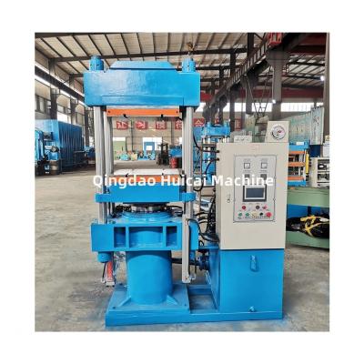China 2.2 kW hoofdmotorvermogen Automatische rubber hydraulische persmachine 1,00MN Nominaal gietvermogen Te koop