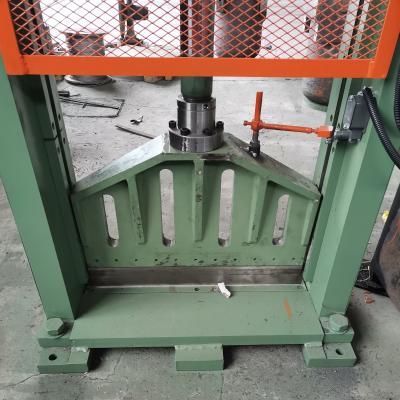 Cina 680 mm Taglio coltello gomma taglio di bale Pressa idraulica competitivo singolo stirp in vendita