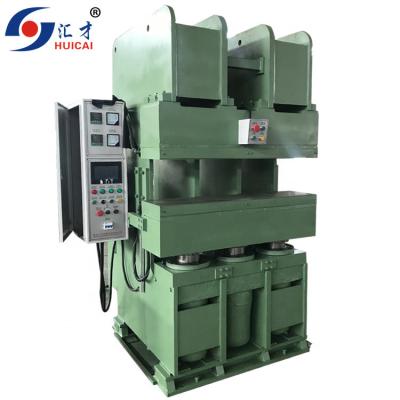 China 0.6MN Nominaal vermogen warmpersvulcaniseringsmachine met loopvlak voor klantvereisten Te koop