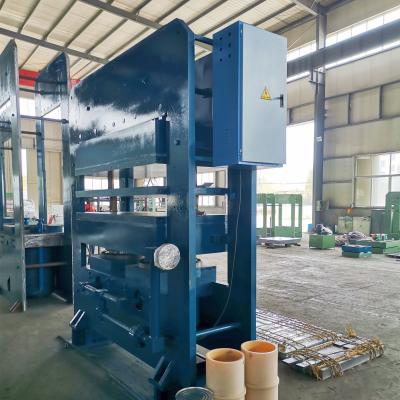 Cina Macchine per la fabbricazione di prodotti di gomma da 15 kW con piastre di dimensioni 1000*1000 mm in vendita