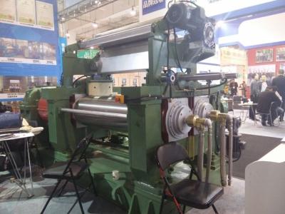 Cina 55KW gomma mulino macchina per la miscelazione di gomma su 2100mm lunghezza mulino aperto in vendita