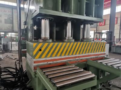 China Máquina de fabricação de esteiras de moldagem de borracha com pressão vulcanizante automática de circunferência interna de 4700KW à venda