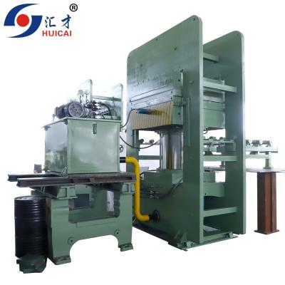 Cina 400 mm Piston Stroke Hose Crimping Machine per la produzione di tappetini per pavimenti in gomma Pp in vendita