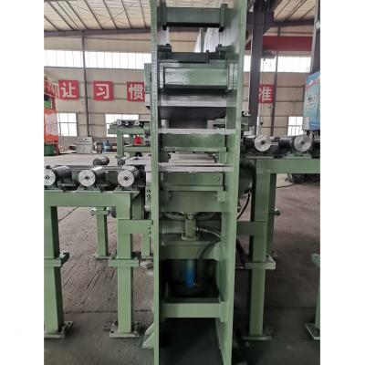 Cina 2.5kW Hot Press Machine per la fabbricazione di prodotti in gomma in linea di produzione automatica in vendita