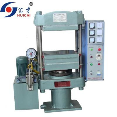 Cina 220v Plate Clearance 125-250mm Electric Steam Heating Tire Rubber Vulcanizing Machine in vendita