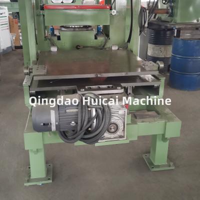 Cina Macchina avanzata e facile da usare per la fabbricazione di tappeti di gomma per auto con piastre mm 2000x2000 in vendita