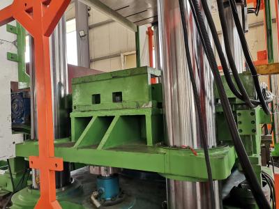 Cina Vulcanizzatore per la formazione di pneumatici Pressa idraulica di vulcanizzazione a caldo in vendita
