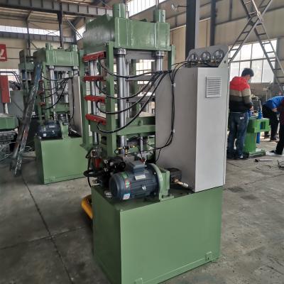 Cina XLB-D Y 600*600*3 Rubber Mat Vulcanizing Press per tappeti personalizzati a prezzi accessibili in vendita