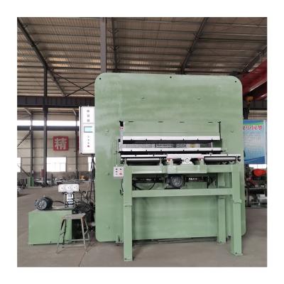 China Prensa de vulcanização de chapas com sistema hidráulico, peso de 6000 kg e vulcanização automática à venda