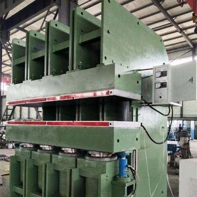 China Vulcanizador de placas planas com fita isolante, processo de vulcanização e prensa hidráulica à venda