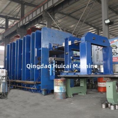 China Máquina de prensagem de correia transportadora de borracha de tipo coluna com sistema de controle de tela sensível ao toque PLC à venda