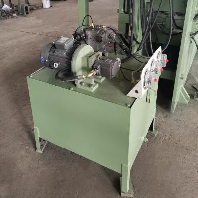 Cina Macchine per il curaggio della gomma per la pressatura a caldo di tappeti di gomma e tensione migliorata 380V/220V in vendita