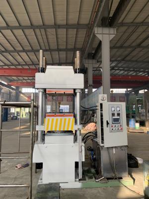 中国 効率的な生産のための自動ゴムバルカナイズプレスマシンを操作しやすい 販売のため