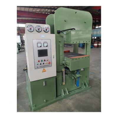 Cina Macchina vulcanizzatrice di stampi di gomma a stampa idraulica per la stampatura di maniglia di gomma automatica in vendita