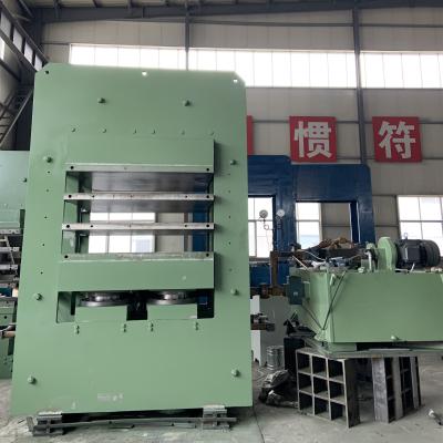 中国 半自動制御とISO 9001認証のゴムシートバルカナイズプレス 販売のため