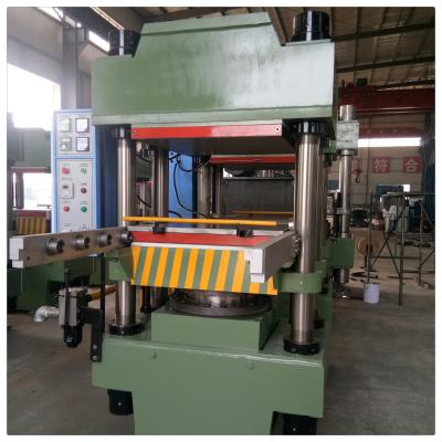 Cina Sistema di controllo touch screen PLC Pressa di vulcanizzazione piatta per la fabbricazione di lastre di gomma in vendita