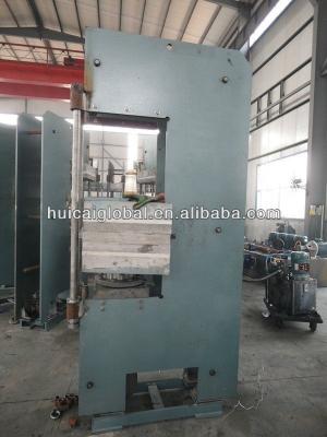 China Máquina de vulcanização de placas pequena de correia contínua com comando à venda