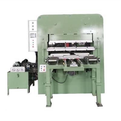 Cina 75 kW macchina automatica di stampa a caldo di gomma per vulcanizzazione precisa di tappeti di gomma in vendita