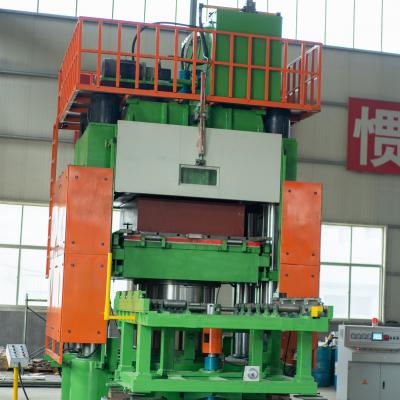 Cina Macchine per la stampa vulcanizzatrice di gomma con tensione 380V/220V di funzionamento automatico in vendita