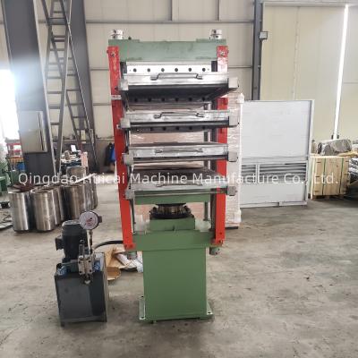 Cina Ricarica di gomma polvere gomma piastrelle vulcanizzare stampa con CE certificato ISO9001 da HUICAI in vendita