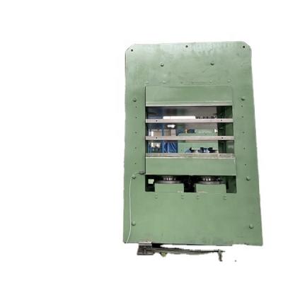 Cina A proposito di HUICAI Rubber Vulcanizing Press Curing Machine con CE ISO9001 Capacità 2000kg in vendita