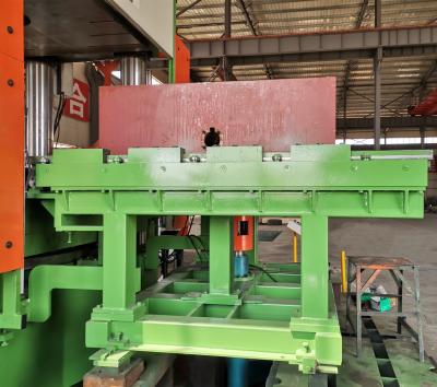 China Verzoek van de klant 2000T Volledige band vulcaniseringsmachine Rubber press machine Te koop