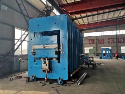 Cina 100KW Colonna Tipo cintura trasportatrice Hot Vulcanizing macchina di produzione in vendita