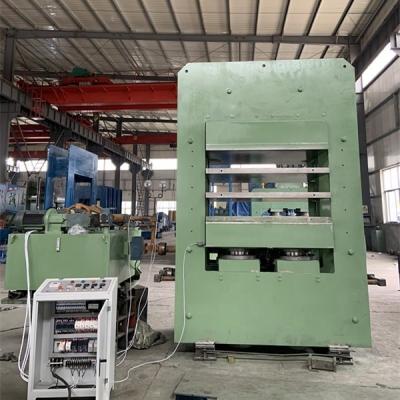 Cina 2000*850*1750 Pressa di vulcanizzazione a piastre per vulcanizzazione di stivali di gomma in vendita