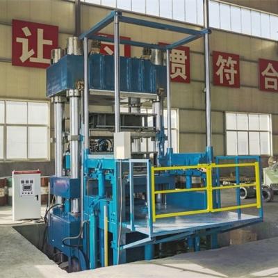 中国 操作が簡単 1000T 固形タイヤ 噴出型模具機能付き 噴出式プレス機 販売のため