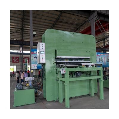 Cina CE ISO9001 Modalità operativa Impianto di produzione automatico Matta di gomma Vulcanizzatrice in vendita